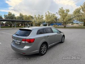 Серый Тойота Авенсис 2013 в Таллин, объемом двигателя 2.00 л и пробегом 264 тыс. км за 5999 €, фото 5 на AUTOMOTO.COM.LV