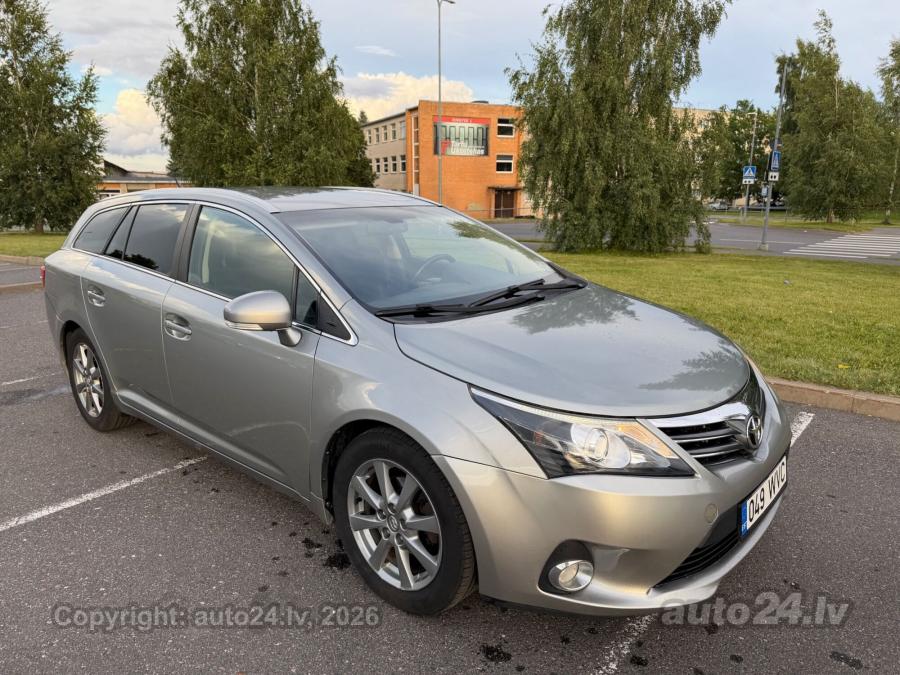 Серый Тойота Авенсис 2013 в Таллин, объемом двигателя 2.00 л и пробегом 264 тыс. км за 5999 €, фото 12 на AUTOMOTO.COM.LV
