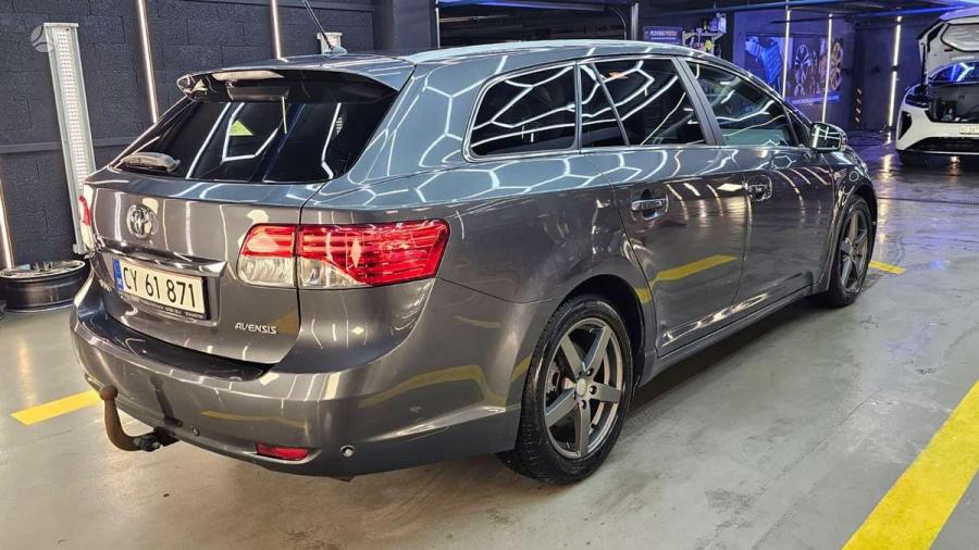Серый Тойота Авенсис 2013 в Клайпеда, объемом двигателя 2.20 л и пробегом 320 тыс. км за 5100 €, фото 30 на AUTOMOTO.COM.LV