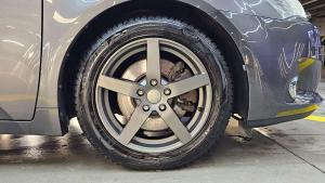 Серый Тойота Авенсис 2013 в Клайпеда, объемом двигателя 2.20 л и пробегом 320 тыс. км за 5100 €, фото 33 на AUTOMOTO.COM.LV