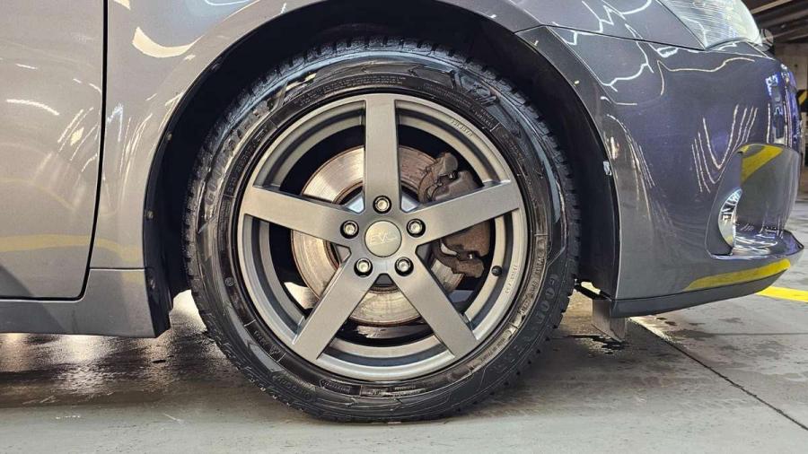 Серый Тойота Авенсис 2013 в Клайпеда, объемом двигателя 2.20 л и пробегом 320 тыс. км за 5100 €, фото 33 на AUTOMOTO.COM.LV