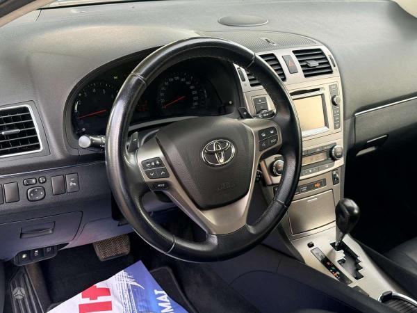 Pelēks Toyota Avensis 2013 Ukmergė, ar dzinēja tilpumu 1.80 L un nobraukumu 272 tūkst. km par 6950 €, foto 9 vietnē AUTOMOTO.COM.LV