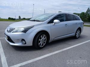 Grey Toyota Avensis 2014 in Saldus, with an engine capacity of 2.20 L and mileage of 244 thousand km for 6300 €, photo 7 on AUTOMOTO.COM.LV
