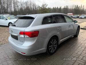 Pelēks Toyota Avensis 2014 Veru, ar dzinēja tilpumu 2.20 L un nobraukumu 279 tūkst. km par 6490 €, foto 2 vietnē AUTOMOTO.COM.LV