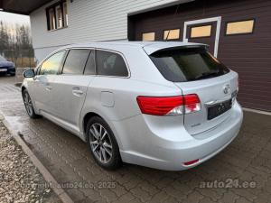 Pelēks Toyota Avensis 2014 Veru, ar dzinēja tilpumu 2.20 L un nobraukumu 279 tūkst. km par 6490 €, foto 4 vietnē AUTOMOTO.COM.LV