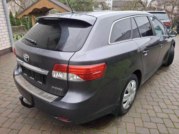 Pelēks Toyota Avensis 2014 Kauņa, ar dzinēja tilpumu 2.00 L un nobraukumu 248 tūkst. km par 5150 €, foto 10 vietnē AUTOMOTO.COM.LV