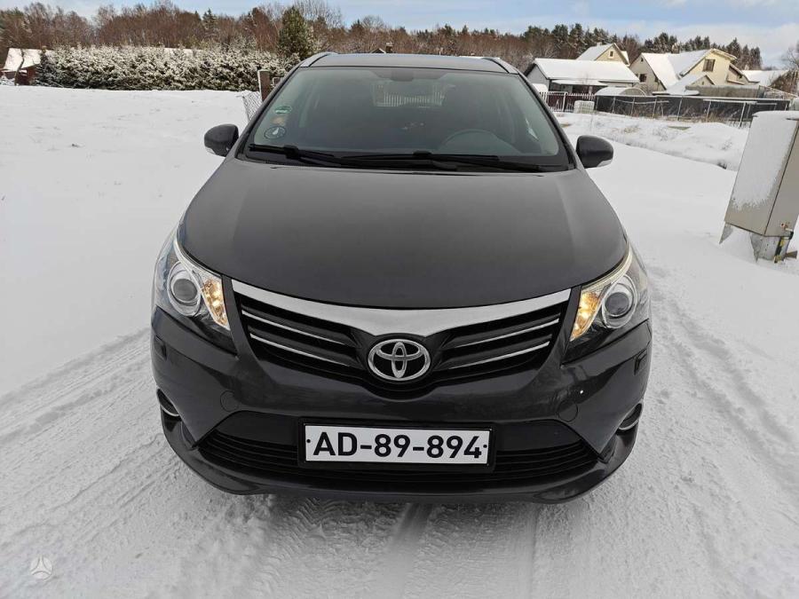 Pelēks Toyota Avensis 2014 Klaipėda, ar dzinēja tilpumu 2.00 L un nobraukumu 255 tūkst. km par 4490 €, foto 3 vietnē AUTOMOTO.COM.LV