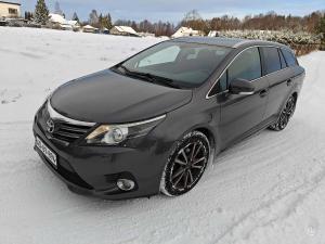 Pelēks Toyota Avensis 2014 Klaipėda, ar dzinēja tilpumu 2.00 L un nobraukumu 255 tūkst. km par 4490 €, foto 6 vietnē AUTOMOTO.COM.LV