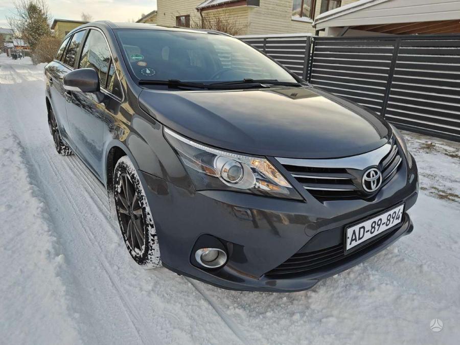 Pelēks Toyota Avensis 2014 Klaipėda, ar dzinēja tilpumu 2.00 L un nobraukumu 255 tūkst. km par 4490 €, foto 16 vietnē AUTOMOTO.COM.LV
