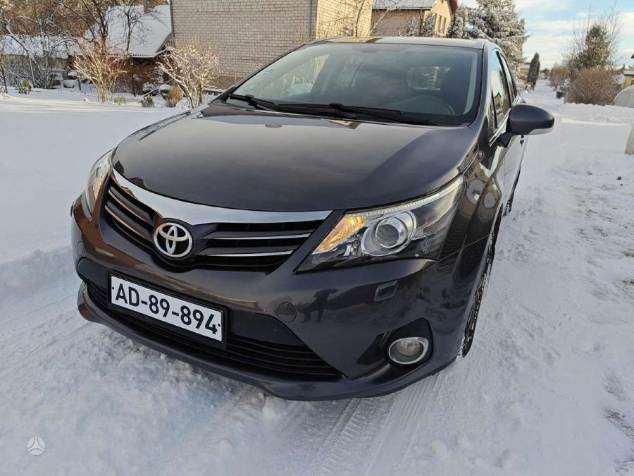 Pelēks Toyota Avensis 2014 Klaipėda, ar dzinēja tilpumu 2.00 L un nobraukumu 255 tūkst. km par 4490 €, foto 18 vietnē AUTOMOTO.COM.LV
