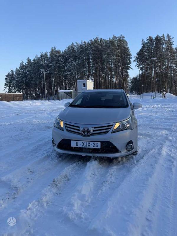 Pelēks Toyota Avensis 2014 Utena, ar dzinēja tilpumu 2.23 L un nobraukumu 296 tūkst. km par 4150 €, foto 1 vietnē AUTOMOTO.COM.LV