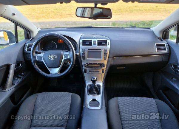 Pelēks Toyota Avensis 2014 Tartu, ar dzinēja tilpumu 1.80 L un nobraukumu 144 tūkst. km par 8500 €, foto 9 vietnē AUTOMOTO.COM.LV
