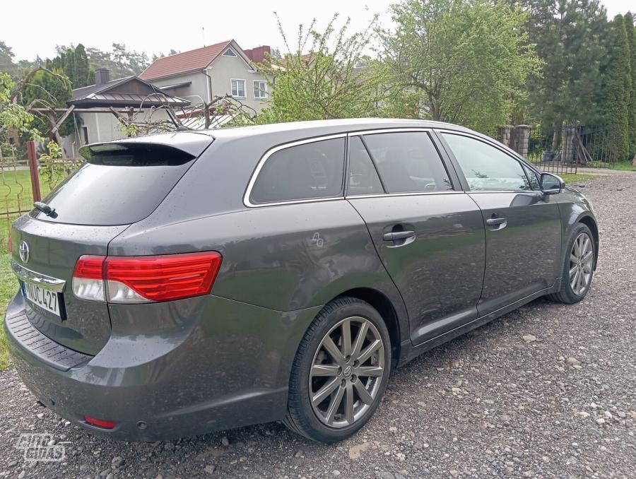 Серый Тойота Авенсис 2014 в Укмерге, объемом двигателя 2.20 л и пробегом 219 тыс. км за 5900 €, фото 5 на AUTOMOTO.COM.LV