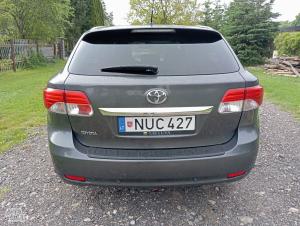 Grey Toyota Avensis 2014 in Ukmerge, with an engine capacity of 2.20 L and mileage of 219 thousand km for 5900 €, photo 7 on AUTOMOTO.COM.LV