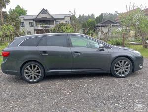 Grey Toyota Avensis 2014 in Ukmerge, with an engine capacity of 2.20 L and mileage of 219 thousand km for 5900 €, photo 8 on AUTOMOTO.COM.LV