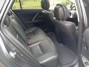 Grey Toyota Avensis 2014 in Ukmerge, with an engine capacity of 2.20 L and mileage of 219 thousand km for 5900 €, photo 18 on AUTOMOTO.COM.LV