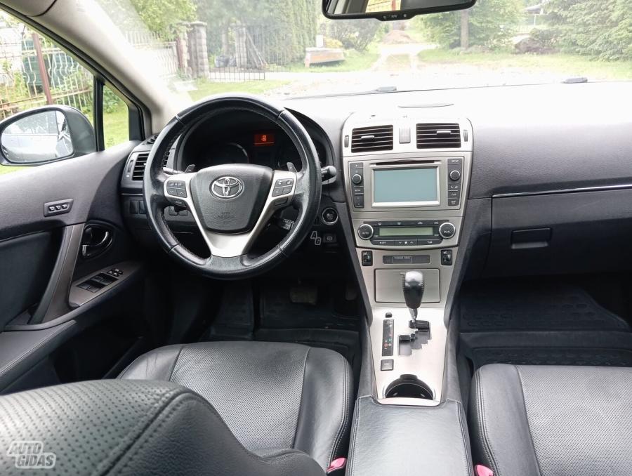 Grey Toyota Avensis 2014 in Ukmerge, with an engine capacity of 2.20 L and mileage of 219 thousand km for 5900 €, photo 20 on AUTOMOTO.COM.LV