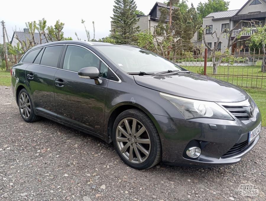 Grey Toyota Avensis 2014 in Ukmerge, with an engine capacity of 2.20 L and mileage of 219 thousand km for 5800 €, photo 3 on AUTOMOTO.COM.LV