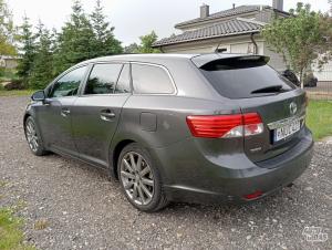 Grey Toyota Avensis 2014 in Ukmerge, with an engine capacity of 2.20 L and mileage of 219 thousand km for 5800 €, photo 6 on AUTOMOTO.COM.LV