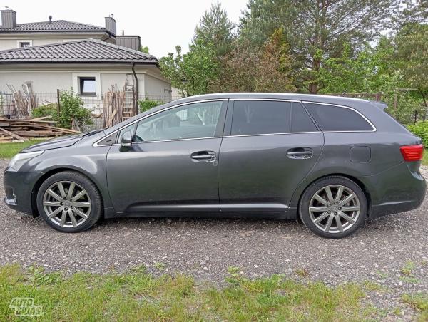 Grey Toyota Avensis 2014 in Ukmerge, with an engine capacity of 2.20 L and mileage of 219 thousand km for 5800 €, photo 8 on AUTOMOTO.COM.LV