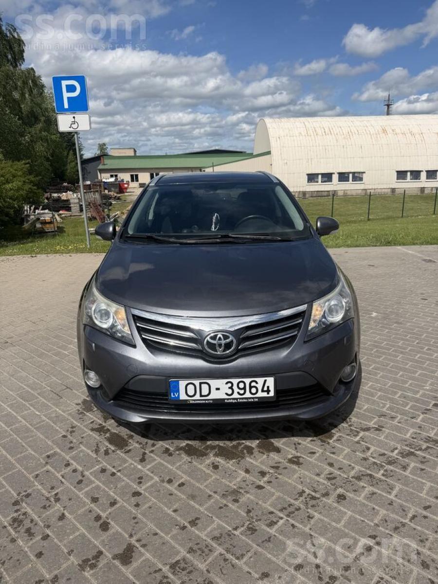Grey Toyota Avensis 2014 in Talsi, with an engine capacity of 2.00 L and mileage of 252 thousand km for 5850 €, photo 8 on AUTOMOTO.COM.LV