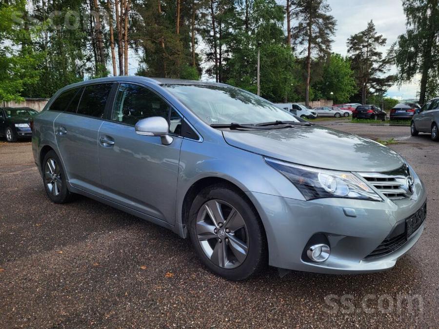 Pelēks Toyota Avensis 2014 Rīga, ar dzinēja tilpumu 2.00 L un nobraukumu 0 tūkst. km par 5990 €, foto 4 vietnē AUTOMOTO.COM.LV