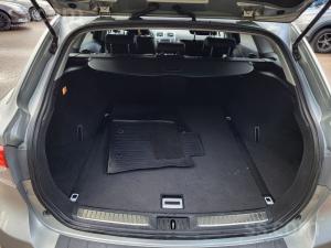 Pelēks Toyota Avensis 2014 Rīga, ar dzinēja tilpumu 2.00 L un nobraukumu 0 tūkst. km par 5990 €, foto 11 vietnē AUTOMOTO.COM.LV