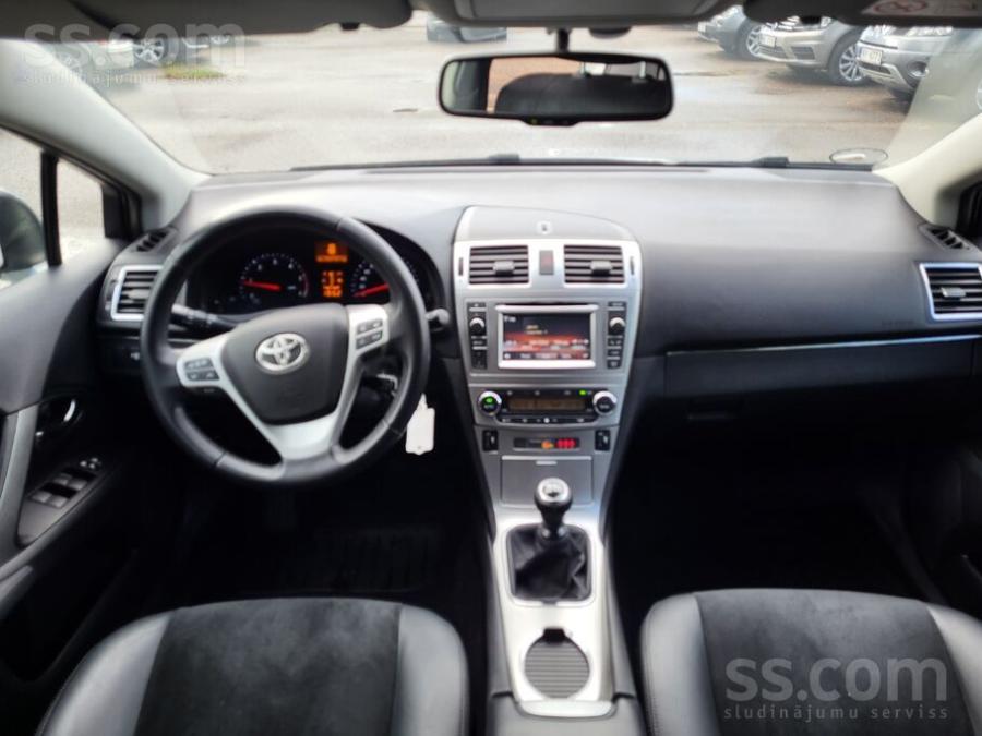 Pelēks Toyota Avensis 2014 Rīga, ar dzinēja tilpumu 2.00 L un nobraukumu 0 tūkst. km par 5990 €, foto 12 vietnē AUTOMOTO.COM.LV