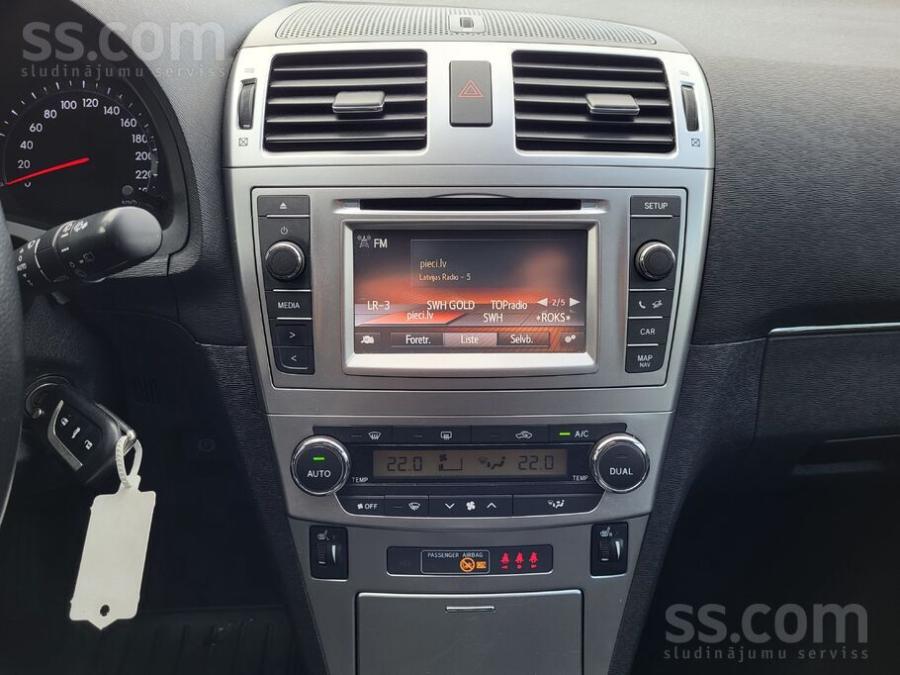 Pelēks Toyota Avensis 2014 Rīga, ar dzinēja tilpumu 2.00 L un nobraukumu 0 tūkst. km par 5990 €, foto 13 vietnē AUTOMOTO.COM.LV