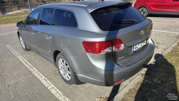 Серый Тойота Авенсис 2014 в Алитус, объемом двигателя 1.80 л и пробегом 235 тыс. км за 6300 €, фото 3 на AUTOMOTO.COM.LV