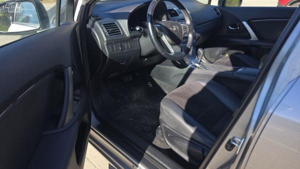 Серый Тойота Авенсис 2014 в Алитус, объемом двигателя 1.80 л и пробегом 235 тыс. км за 6300 €, фото 7 на AUTOMOTO.COM.LV