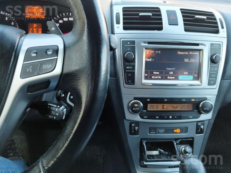 Pelēks Toyota Avensis 2014 Rīga, ar dzinēja tilpumu 1.80 L un nobraukumu 160 tūkst. km par 10500 €, foto 8 vietnē AUTOMOTO.COM.LV