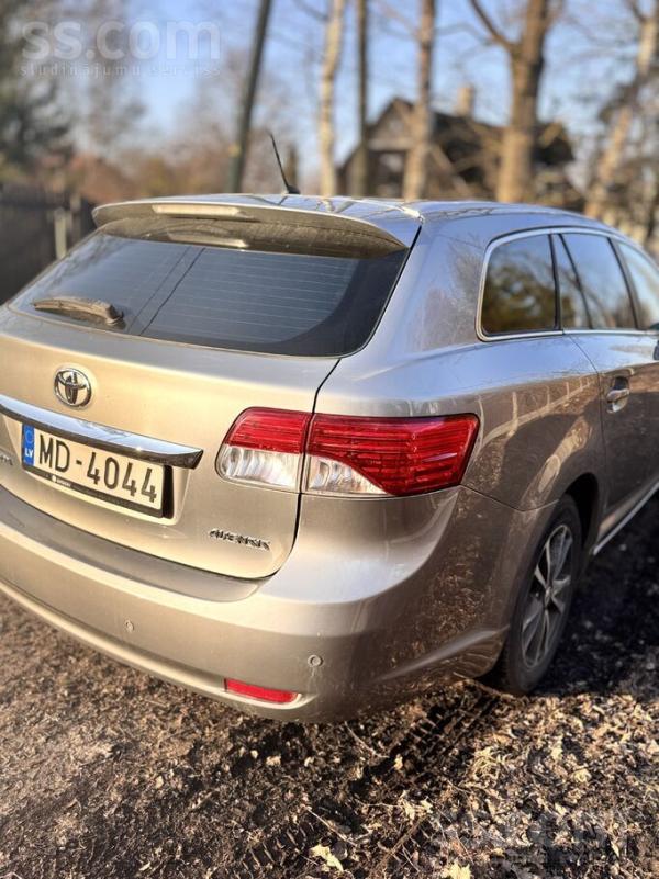 Pelēks Toyota Avensis 2014 Rīga, ar dzinēja tilpumu 1.80 L un nobraukumu 0 tūkst. km par 6700 €, foto 2 vietnē AUTOMOTO.COM.LV
