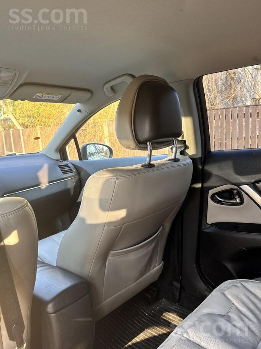 Pelēks Toyota Avensis 2014 Rīga, ar dzinēja tilpumu 1.80 L un nobraukumu 0 tūkst. km par 6700 €, foto 7 vietnē AUTOMOTO.COM.LV