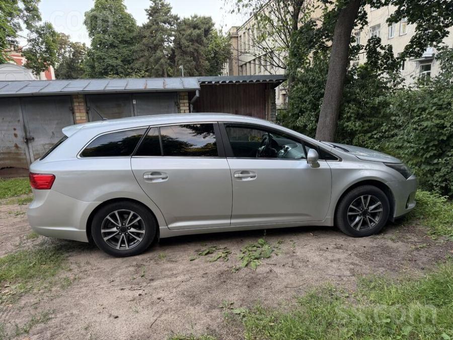 Pelēks Toyota Avensis 2014 Rīga, ar dzinēja tilpumu 2.00 L un nobraukumu 202 tūkst. km par 6500 €, foto 8 vietnē AUTOMOTO.COM.LV