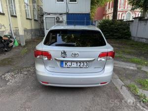 Pelēks Toyota Avensis 2014 Rīga, ar dzinēja tilpumu 2.00 L un nobraukumu 202 tūkst. km par 6500 €, foto 9 vietnē AUTOMOTO.COM.LV