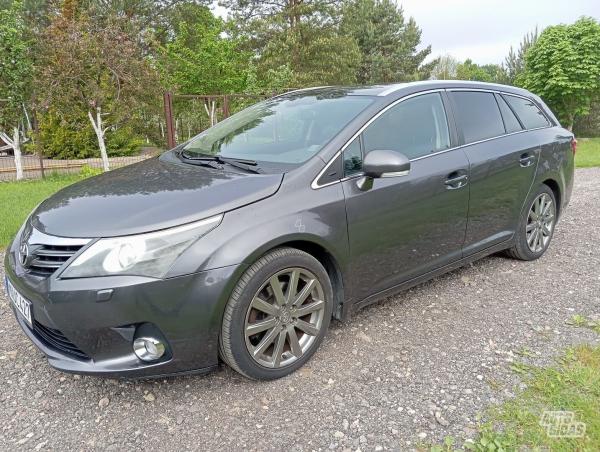 Серый Тойота Авенсис 2014 в Укмерге, объемом двигателя 2.20 л и пробегом 219 тыс. км за 5600 €, фото 2 на AUTOMOTO.COM.LV