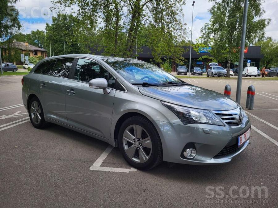 Pelēks Toyota Avensis 2014 Rīga, ar dzinēja tilpumu 2.00 L un nobraukumu 0 tūkst. km par 5950 €, foto 1 vietnē AUTOMOTO.COM.LV