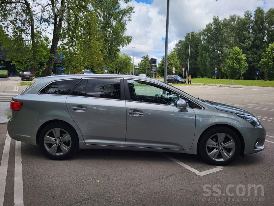 Pelēks Toyota Avensis 2014 Rīga, ar dzinēja tilpumu 2.00 L un nobraukumu 0 tūkst. km par 5950 €, foto 3 vietnē AUTOMOTO.COM.LV