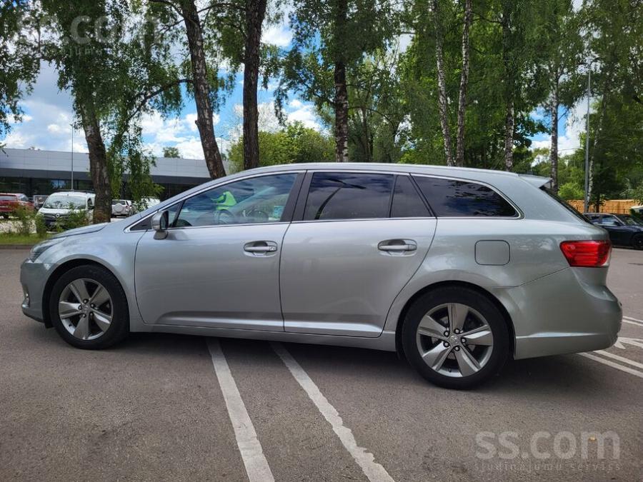 Pelēks Toyota Avensis 2014 Rīga, ar dzinēja tilpumu 2.00 L un nobraukumu 0 tūkst. km par 5950 €, foto 7 vietnē AUTOMOTO.COM.LV