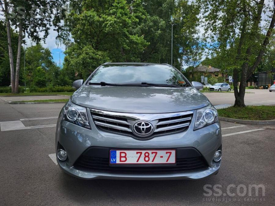 Pelēks Toyota Avensis 2014 Rīga, ar dzinēja tilpumu 2.00 L un nobraukumu 0 tūkst. km par 5950 €, foto 9 vietnē AUTOMOTO.COM.LV