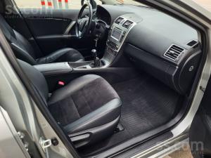 Pelēks Toyota Avensis 2014 Rīga, ar dzinēja tilpumu 2.00 L un nobraukumu 0 tūkst. km par 5950 €, foto 12 vietnē AUTOMOTO.COM.LV