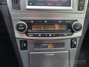 Pelēks Toyota Avensis 2014 Rīga, ar dzinēja tilpumu 2.00 L un nobraukumu 0 tūkst. km par 5950 €, foto 19 vietnē AUTOMOTO.COM.LV