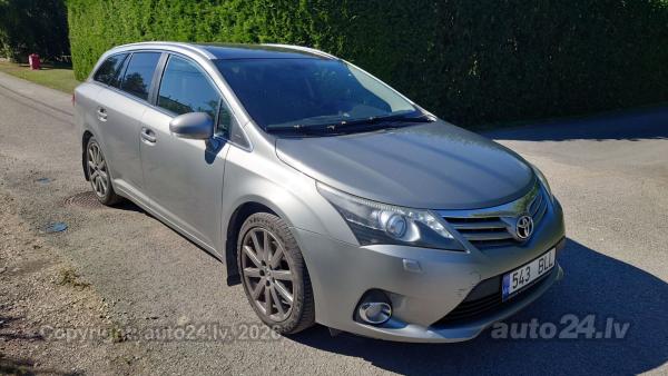 Pelēks Toyota Avensis 2014 Tallina, ar dzinēja tilpumu 2.20 L un nobraukumu 425 tūkst. km par 4340 €, foto 1 vietnē AUTOMOTO.COM.LV