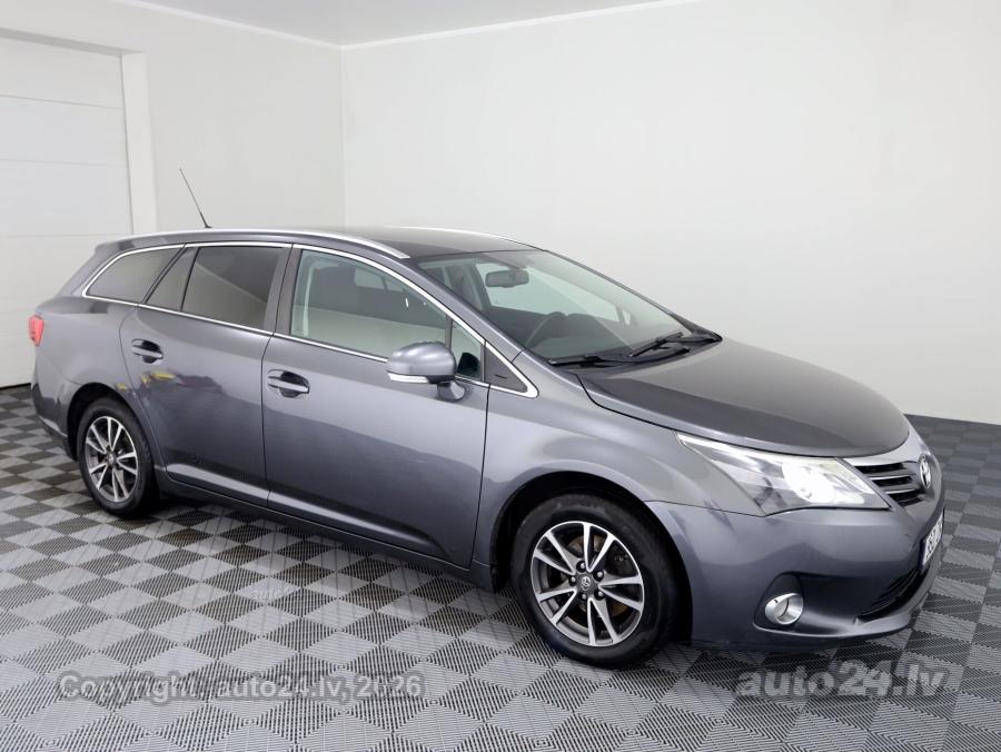 Grey Toyota Avensis 2014 in Tallinn, with an engine capacity of 2.00 L and mileage of 302 thousand km for 3999 €, photo 1 on AUTOMOTO.COM.LV