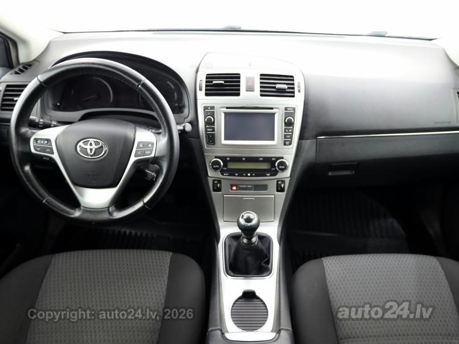 Grey Toyota Avensis 2014 in Tallinn, with an engine capacity of 2.00 L and mileage of 302 thousand km for 3999 €, photo 6 on AUTOMOTO.COM.LV