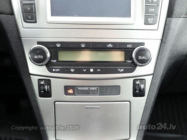 Серый Тойота Авенсис 2014 в Таллин, объемом двигателя 2.00 л и пробегом 302 тыс. км за 3999 €, фото 9 на AUTOMOTO.COM.LV
