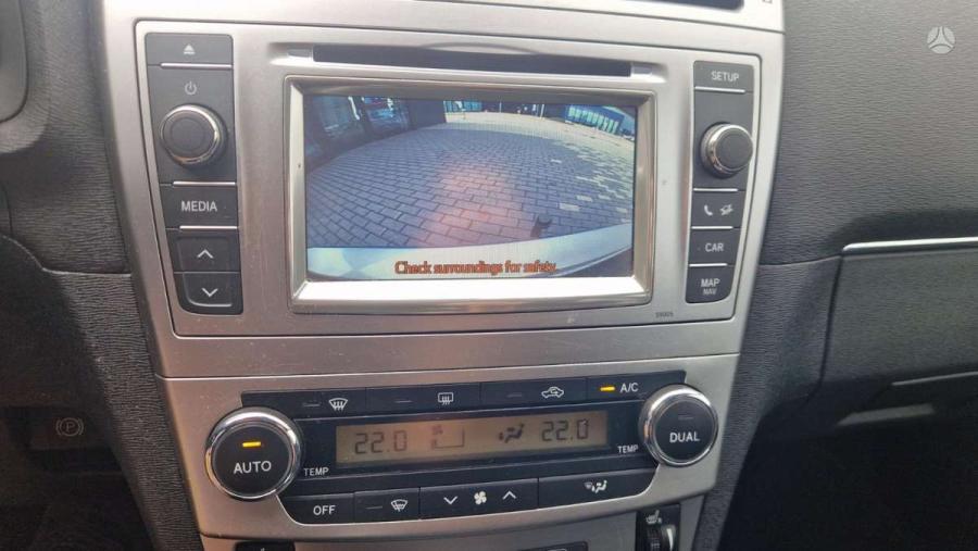 Grey Toyota Avensis 2014 in Siauliai, with an engine capacity of 2.00 L and mileage of 190 thousand km for 6800 €, photo 16 on AUTOMOTO.COM.LV