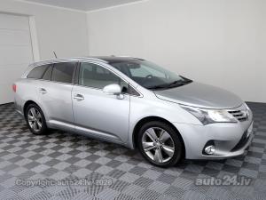 Grey Toyota Avensis 2014 in Tallinn, with an engine capacity of 2.20 L and mileage of 289 thousand km for 3999 €, photo  on AUTOMOTO.COM.LV