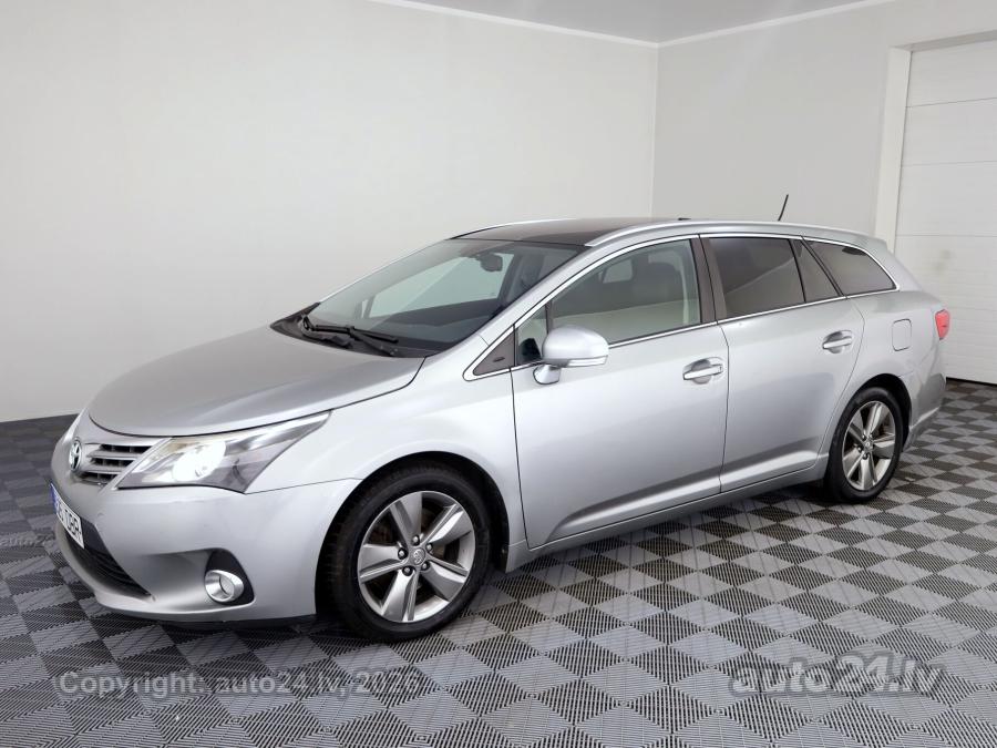 Серый Тойота Авенсис 2014 в Таллин, объемом двигателя 2.20 л и пробегом 289 тыс. км за 3999 €, фото 3 на AUTOMOTO.COM.LV